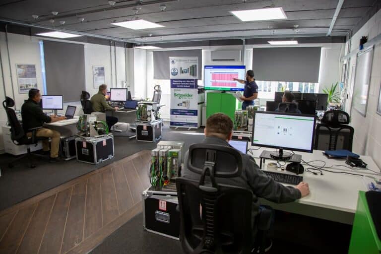 ELAU PacDrive Training - Motion Control